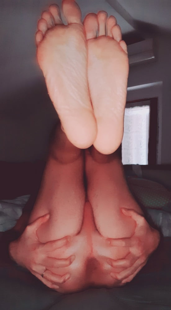 Feet Up Pussy Ready 10 Pics Xhamster