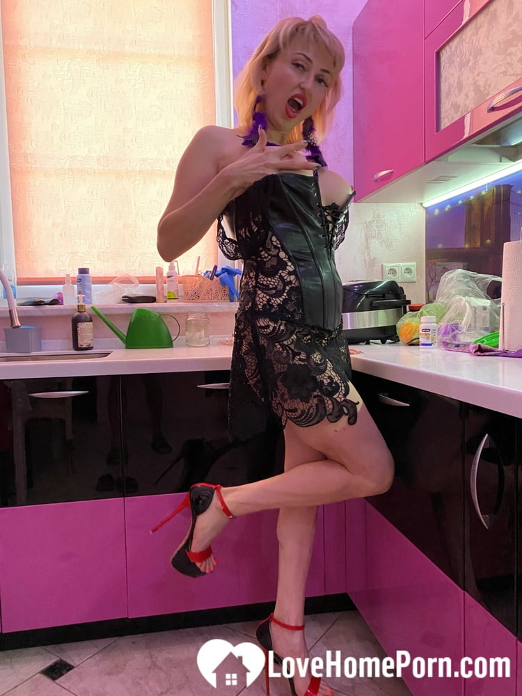 Milf Next Door Seduces Me With Her Tits 57 Pics Xhamster